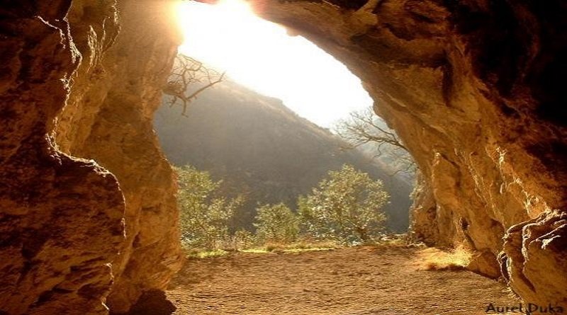 Shpella e Trenit, strehë e kolonisë së lakuriqëve – Mediafokus